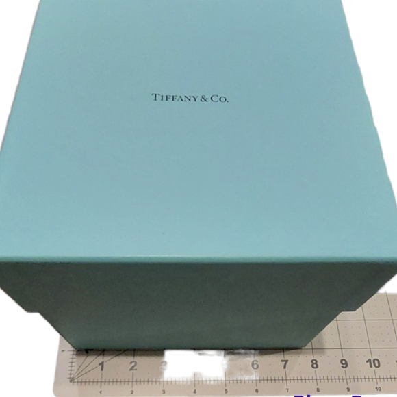 Tiffany & Co. | Accessories | Tiffany Co Gift Medium Box W Tissue And ...